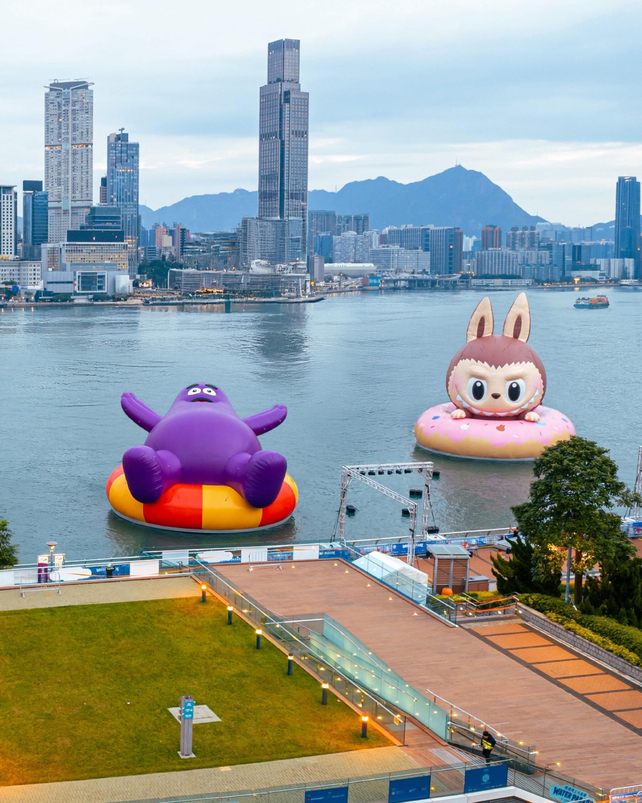 La Water Parade de Hong Kong - MisterTravel